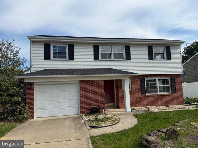 house with 3 bedroom, Hamilton NJ DLS101604062