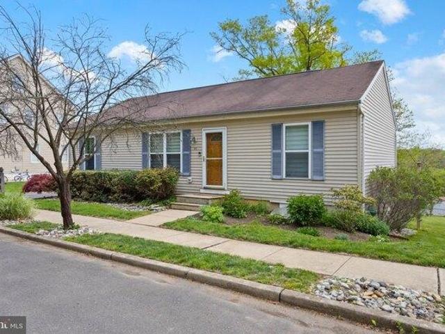 house with 3 bedroom, Hamilton NJ DS102279584
