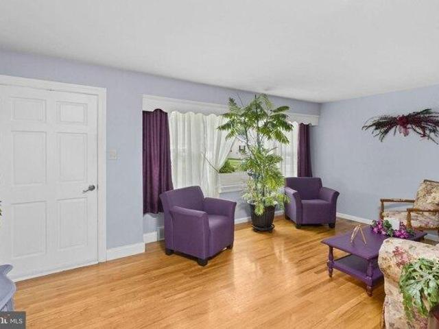 house with 3 bedroom, Hamilton NJ ES105175738