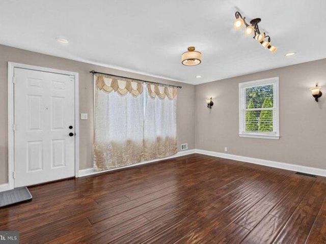 house with 3 bedroom, Hamilton NJ ES105191561