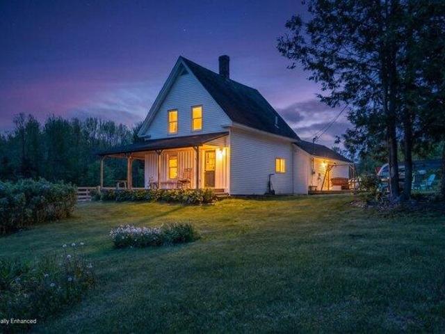 house with 3 bedroom, Hampden ME DS103435244