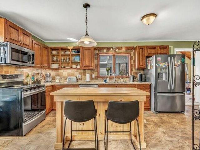 house with 3 bedroom, Hampden ME ES104330950
