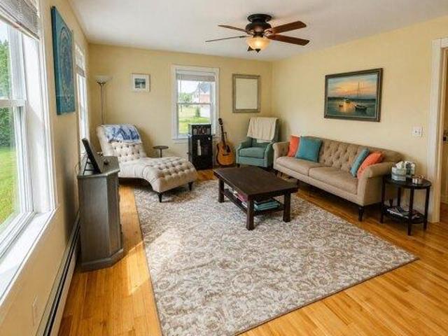house with 3 bedroom, Hampden ME ES104851014