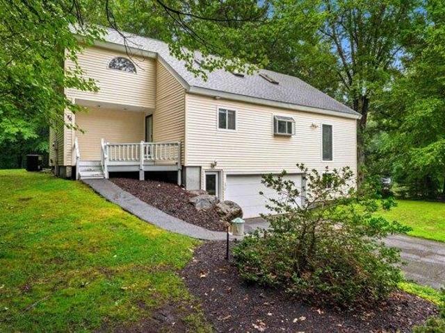 house with 3 bedroom, Hampstead NH DS104074902
