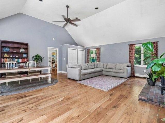 house with 3 bedroom, Hampstead NH DS104192307