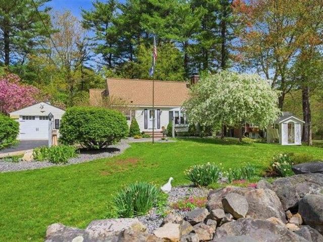 house with 3 bedroom, Hampstead NH ES104833567