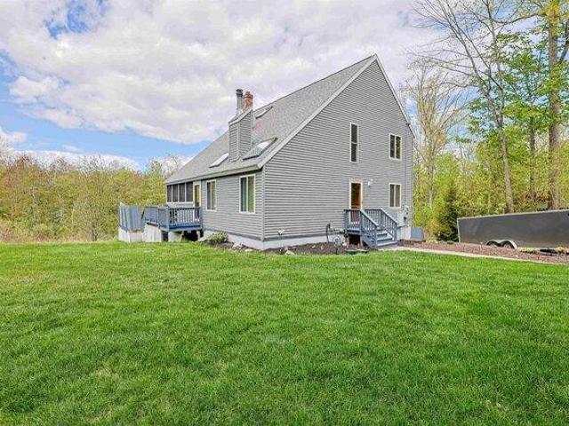 house with 3 bedroom, Hampstead NH ES104189498
