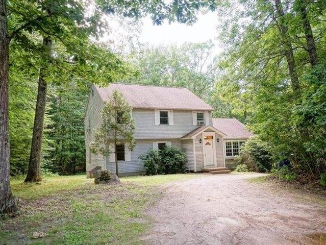 house with 3 bedroom, Hampstead NH ES104191567