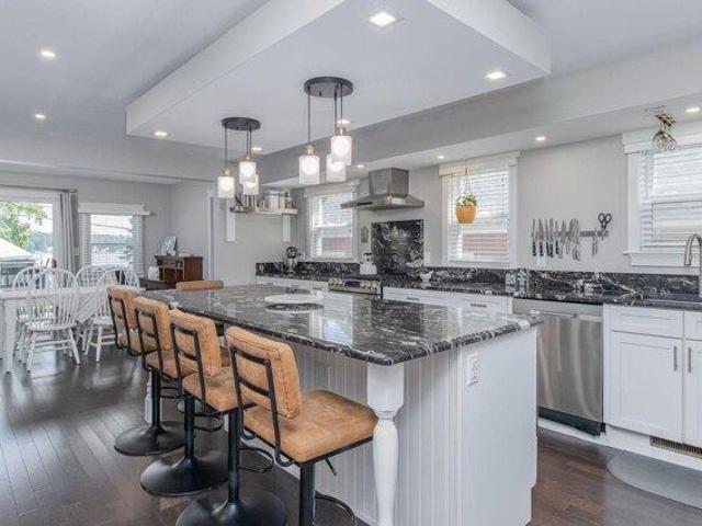 house with 3 bedroom, Hampstead NH ES105106886