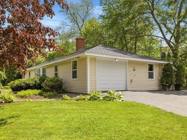 house with 3 bedroom, Hampton NH DLS103018152