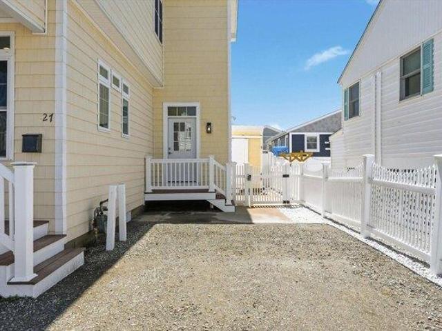 house with 3 bedroom, Hampton NH DS104112521