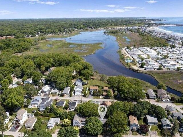 house with 3 bedroom, Hampton NH DS103442514