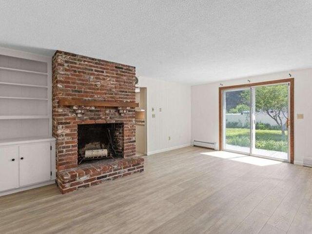 house with 3 bedroom, Hampton NH ES104115465