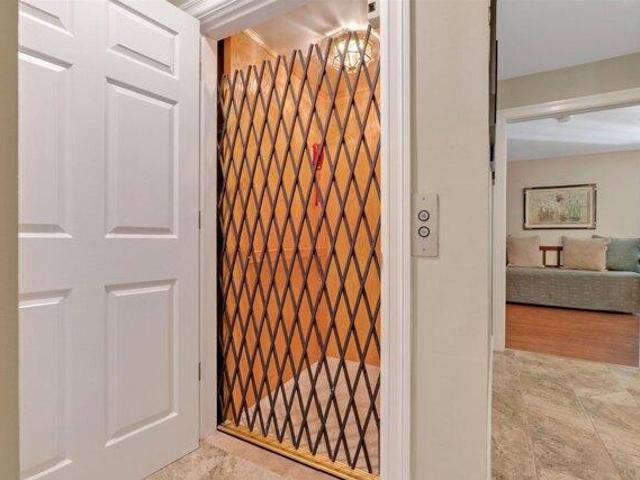 house with 3 bedroom, Hampton NH ES105229083