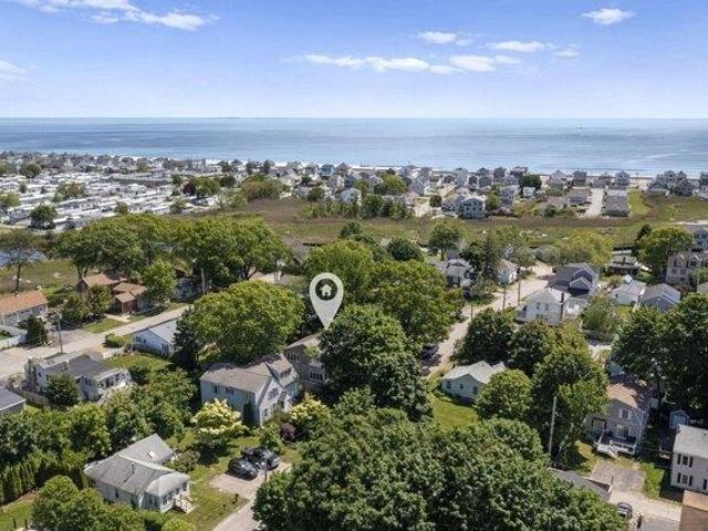house with 3 bedroom, Hampton NH ES105229945
