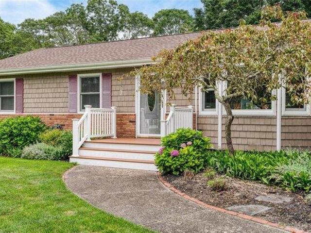 house with 3 bedroom, Hampton Bays NY DS103601276