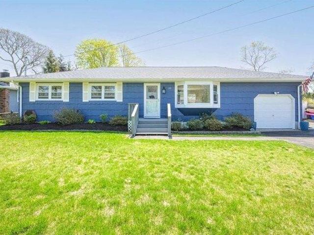 house with 3 bedroom, Hampton Bays NY DS103620444