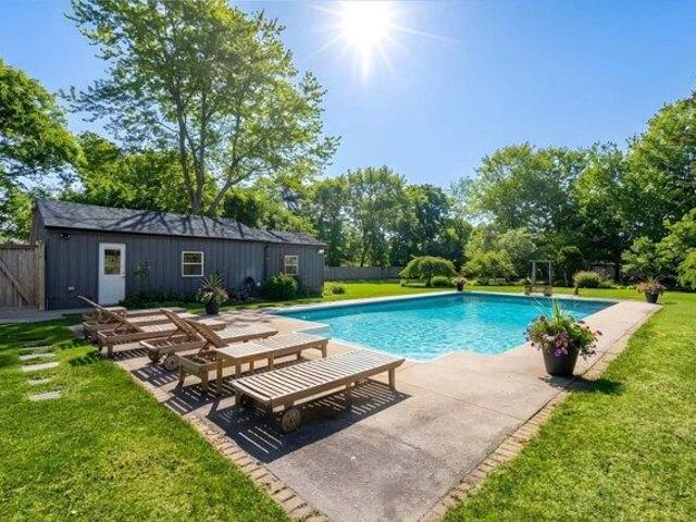 house with 3 bedroom, Hampton Bays NY ES103604740