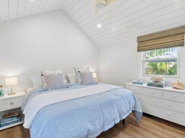 house with 3 bedroom, Hampton Bays NY ES103621370