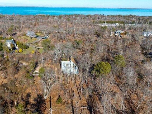 house with 3 bedroom, Hampton Bays NY ES103622423