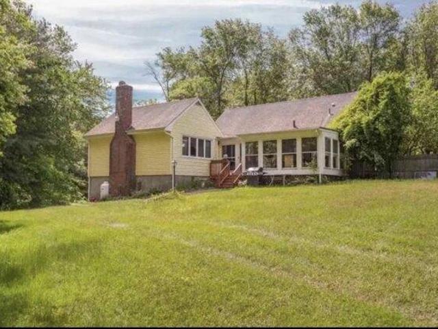 house with 3 bedroom, Hampton Falls NH DLS101749381