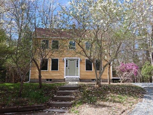 house with 3 bedroom, Hancock ME ES103500229