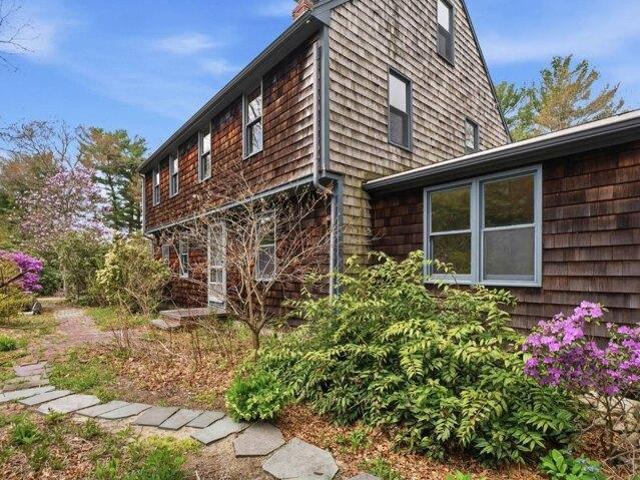 house with 3 bedroom, Hanover MA DLS103074874