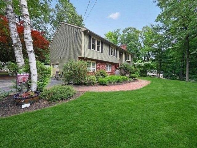house with 3 bedroom, Hanover MA DS104007956