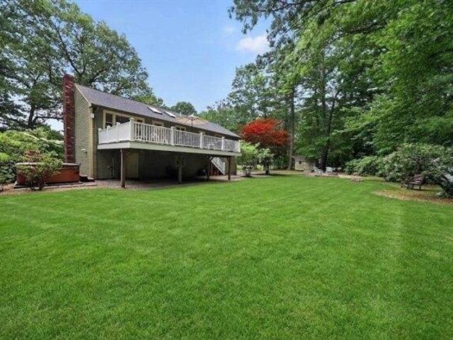 house with 3 bedroom, Hanover MA ES104007956