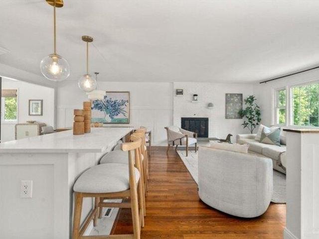 house with 3 bedroom, Hanover MA ES104153270