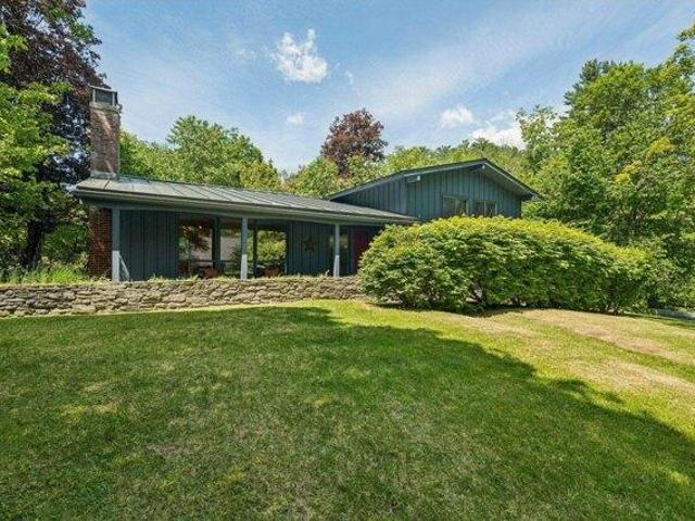 house with 3 bedroom, Hanover NH ES104116270