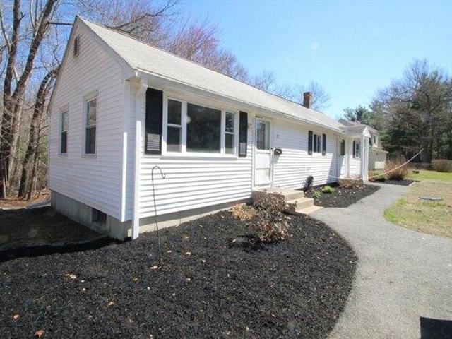 house with 3 bedroom, Hanson MA DS102632859