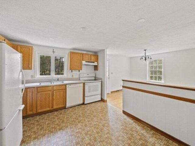 house with 3 bedroom, Hanson MA DS102155822