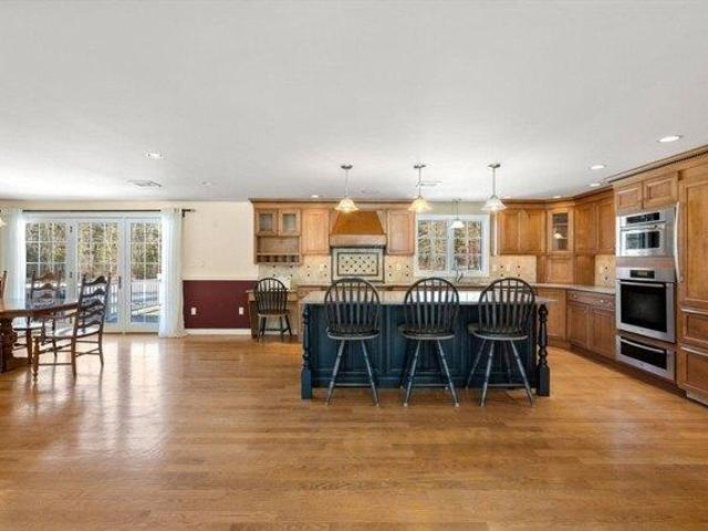 house with 3 bedroom, Hanson MA ES103099479