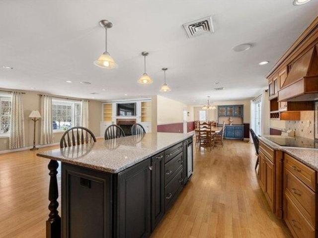 house with 3 bedroom, Hanson MA ES103221813