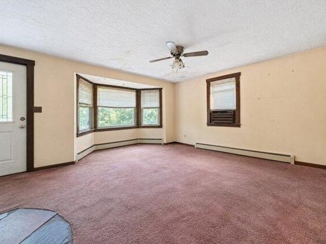 house with 3 bedroom, Hanson MA ES104408756