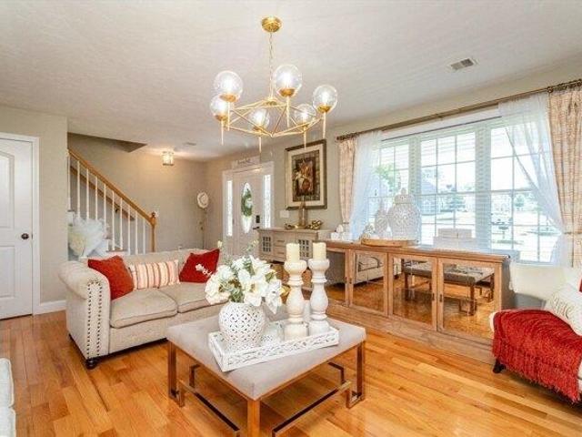 house with 3 bedroom, Hanson MA ES105174724
