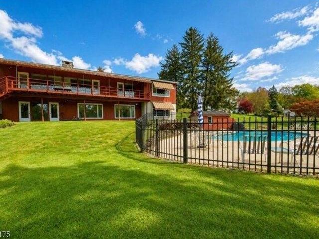 house with 3 bedroom, Hackettstown NJ DLS102212476