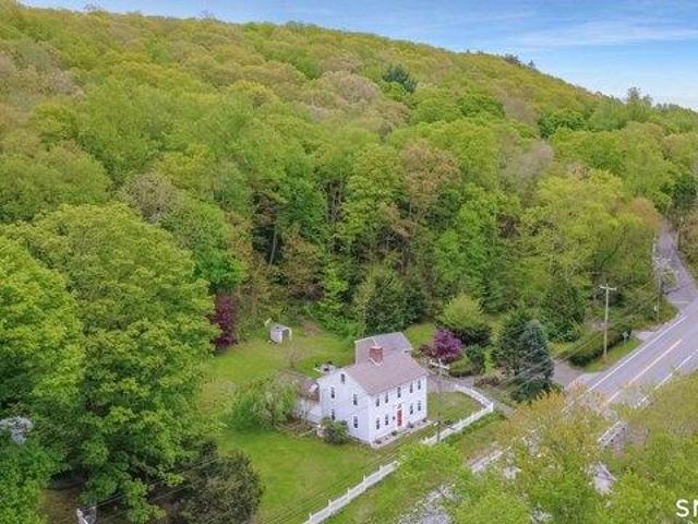 house with 3 bedroom, Haddam CT DS103162179