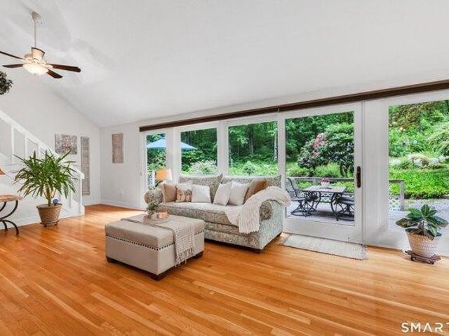 house with 3 bedroom, Haddam CT ES103186326