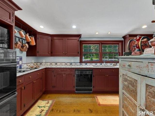 house with 3 bedroom, Haddam CT ES104808316