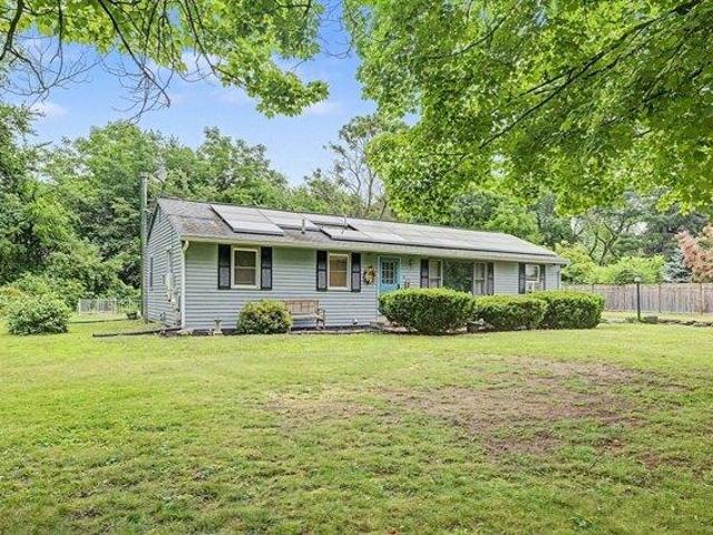 house with 3 bedroom, Hadley MA ES105141497