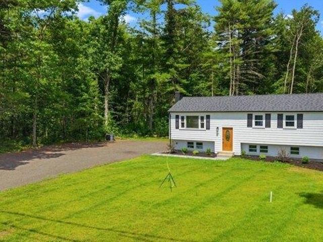 house with 3 bedroom, Halifax MA ES105141479