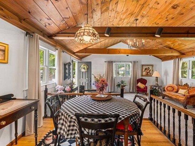house with 3 bedroom, Halifax MA ES105230005