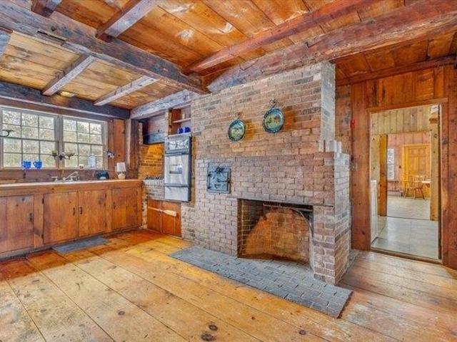 house with 3 bedroom, Halifax MA ES102860756