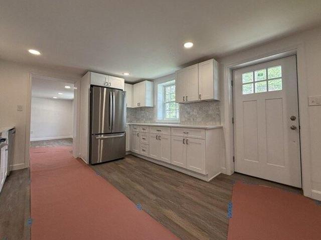 house with 3 bedroom, Halifax MA ES103161223