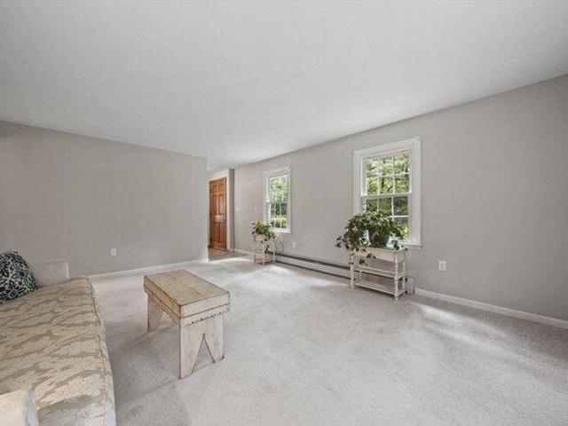 house with 3 bedroom, Halifax MA ES103888099