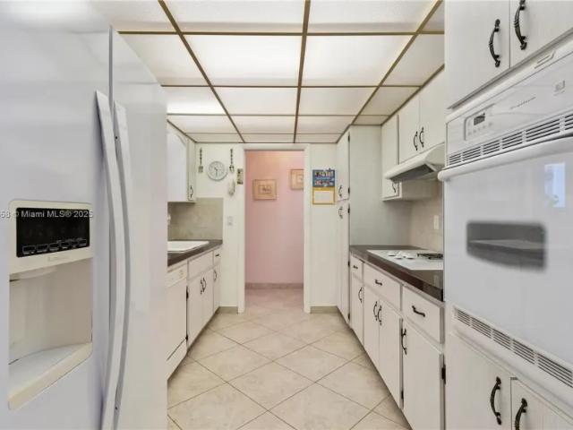 house with 3 bedroom, Hallandale Beach FL FL DLS102244279