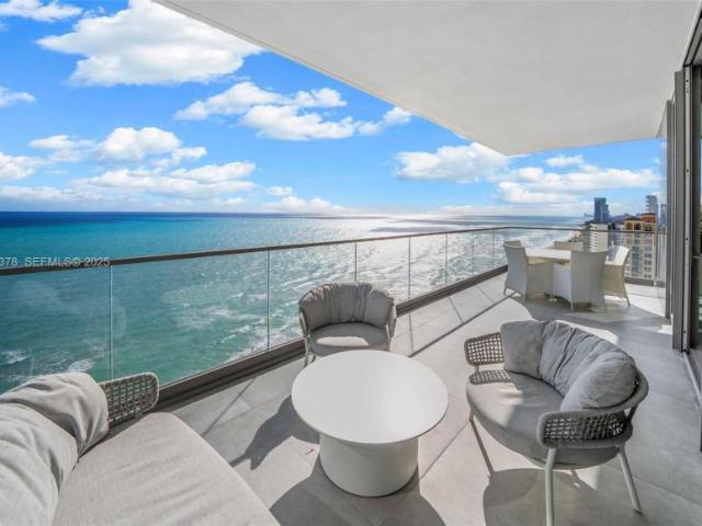 house with 3 bedroom, Hallandale Beach FL FL DLS102395140