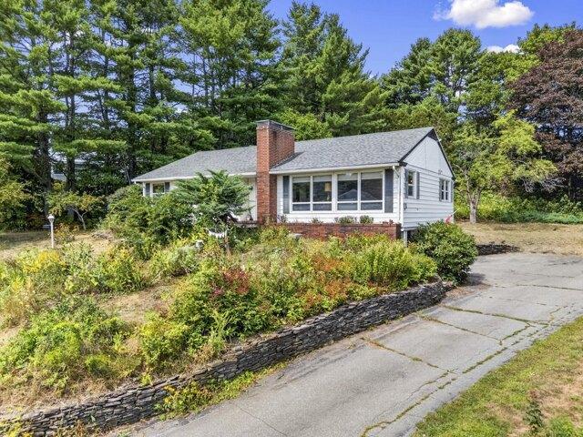 house with 3 bedroom, Hallowell ME ES105175047